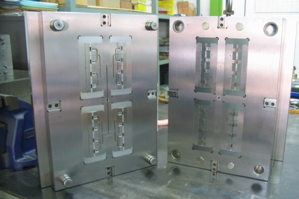 Connectors - M&D PRECISION SDN BHD