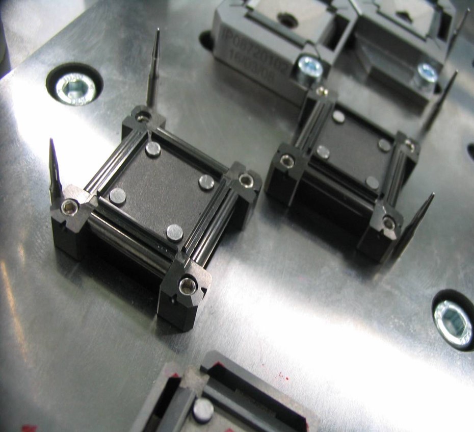 Trim Form Tools / Cutting Punch & Dies - M&D PRECISION SDN BHD